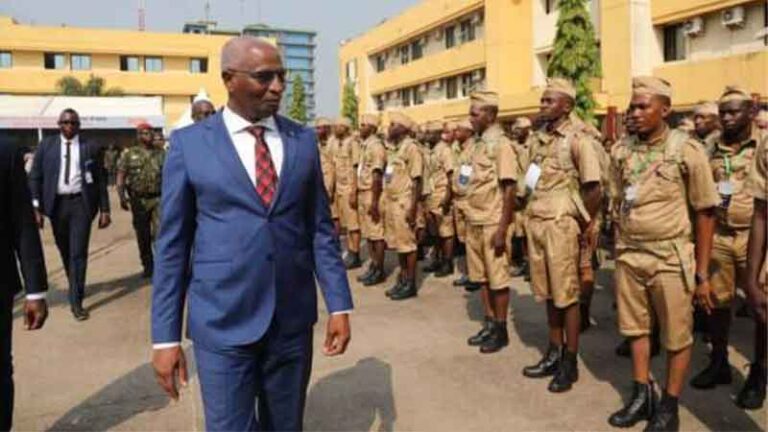 GUINÉE : Une nouvelle cohorte de nouveaux fonctionnaires va rejoindre ...